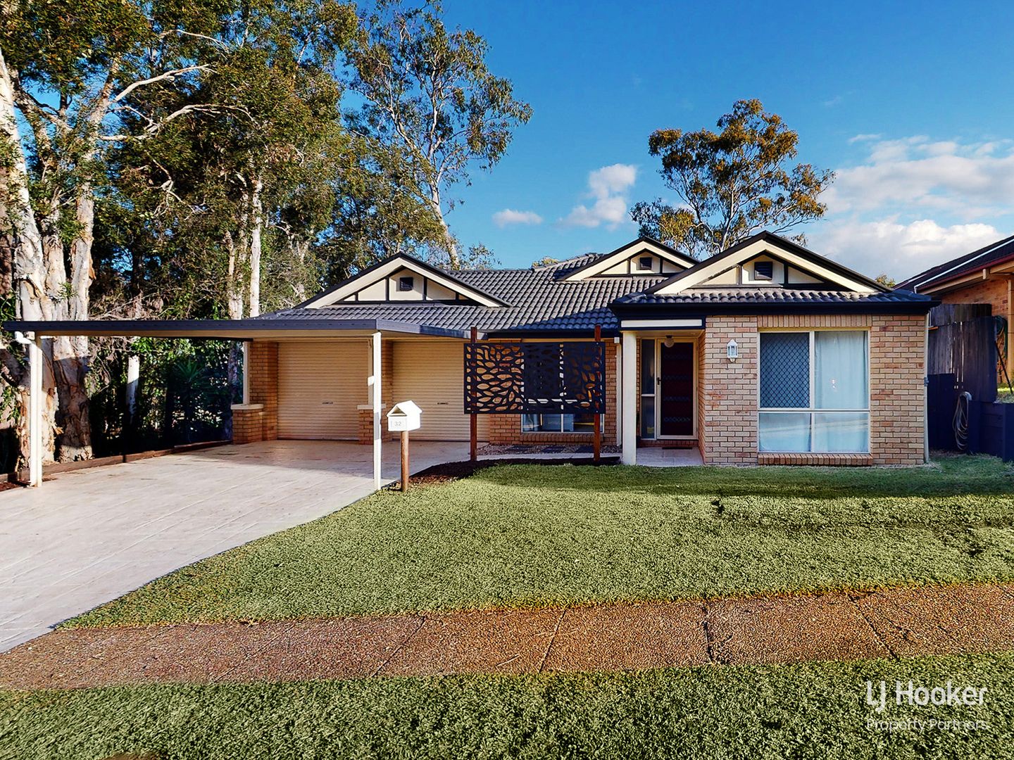 32 Orania Crescent, Calamvale QLD 4116 - House For Rent | Domain