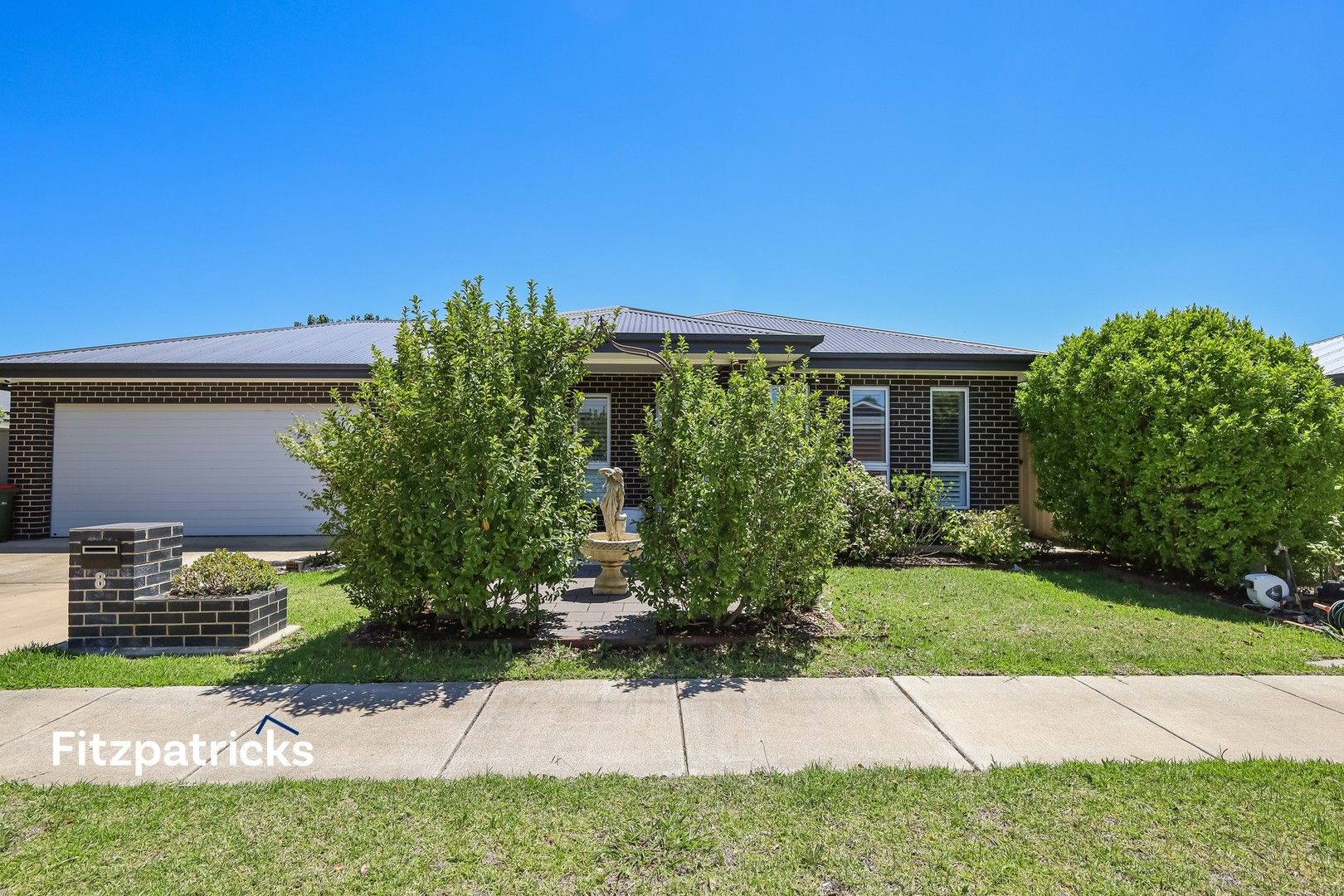 8 Gallop Avenue, Turvey Park NSW 2650 - House For Rent | Domain