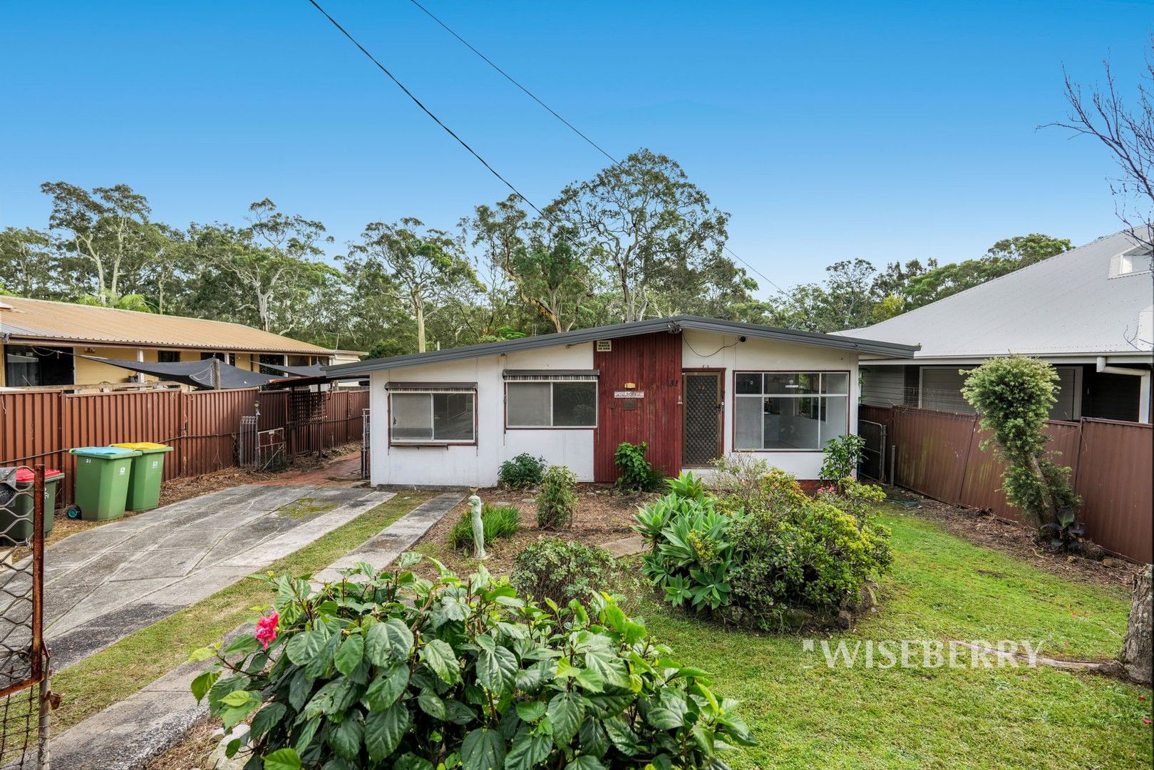 31 Ivy Ave, Chain Valley Bay NSW 2259 - House For Rent | Domain
