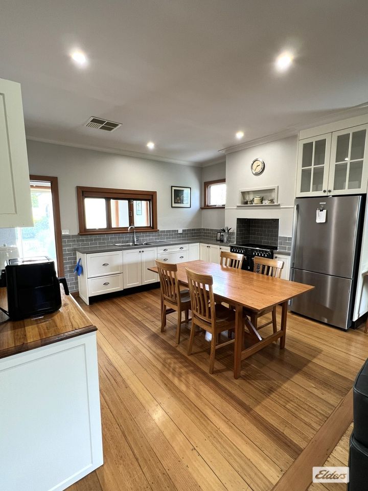 7 Dawson Street, Ararat VIC 3377 - House For Rent | Domain