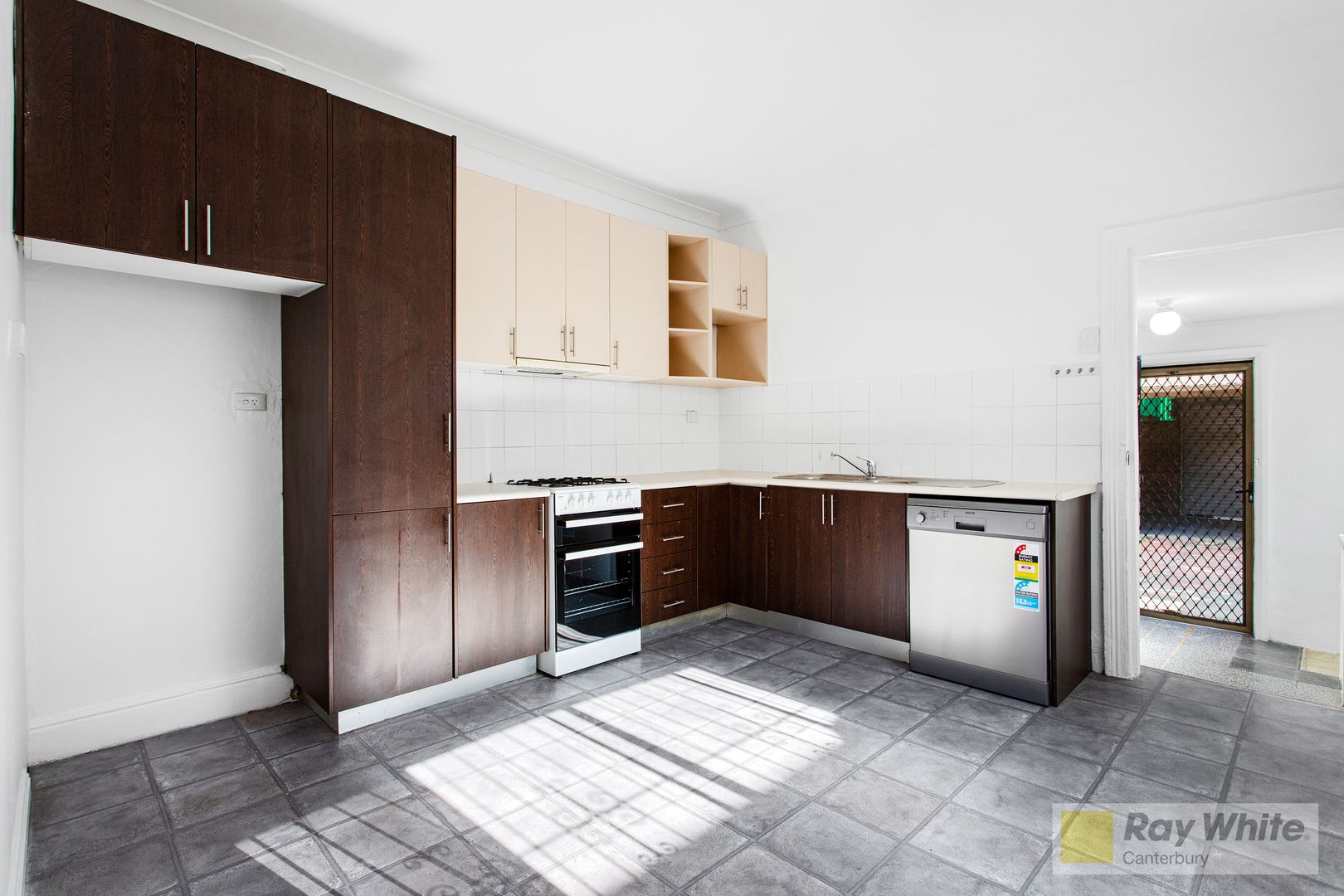 35 Portman Street, Zetland NSW 2017 - House For Rent - $995 | Domain