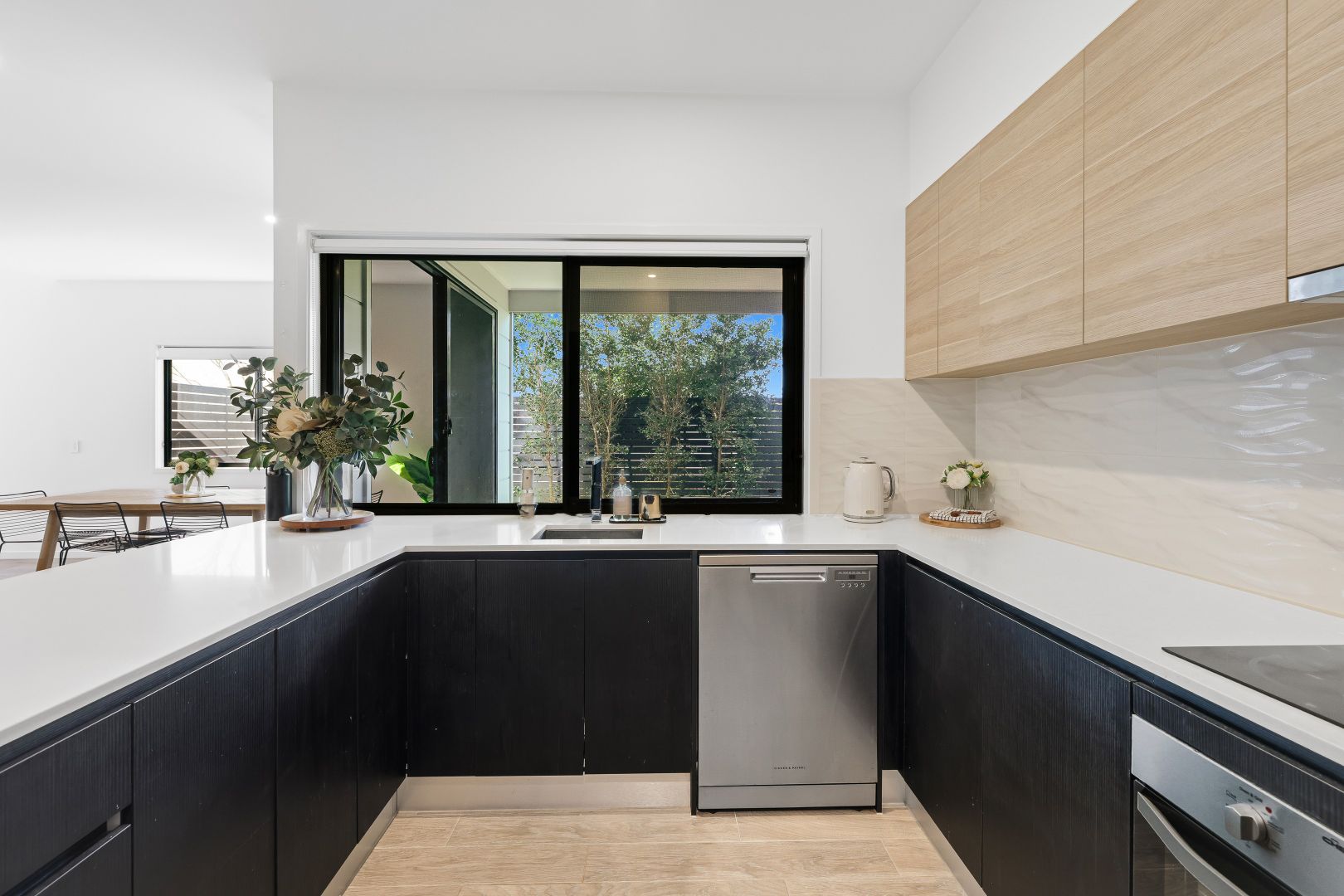 6/156 Whiting Street, Labrador QLD 4215 | Domain