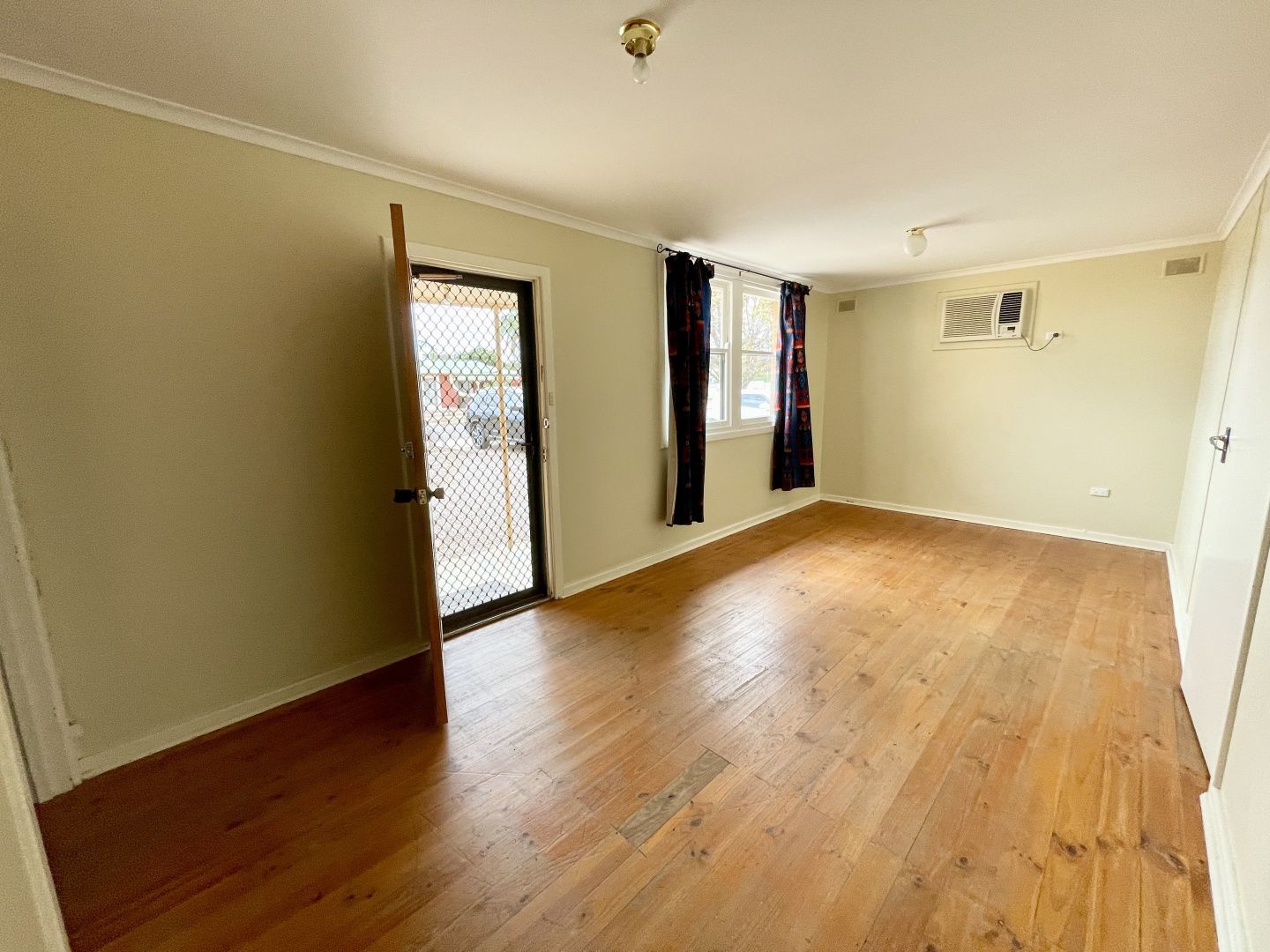 12 Thomas Street, Whyalla Stuart SA 5608 - House For Rent | Domain