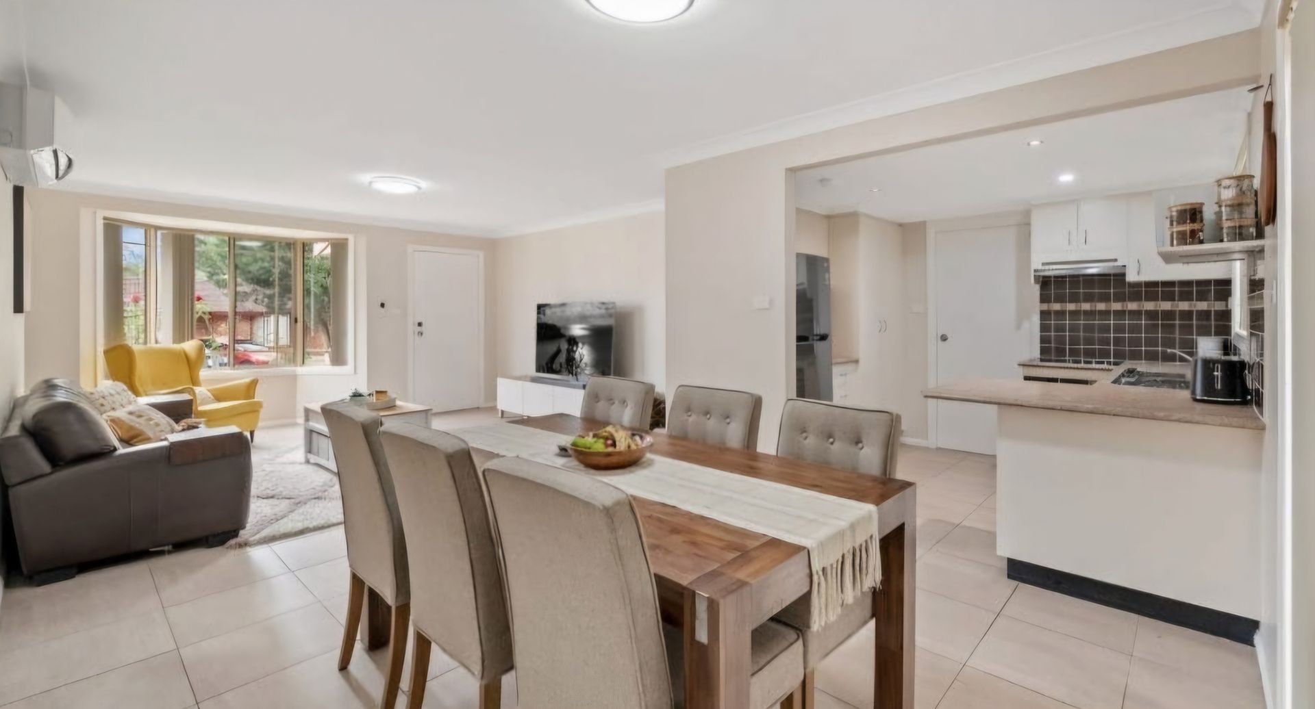 2/6 Wickfield Circuit, Ambarvale NSW 2560 - House For Rent - $550 | Domain
