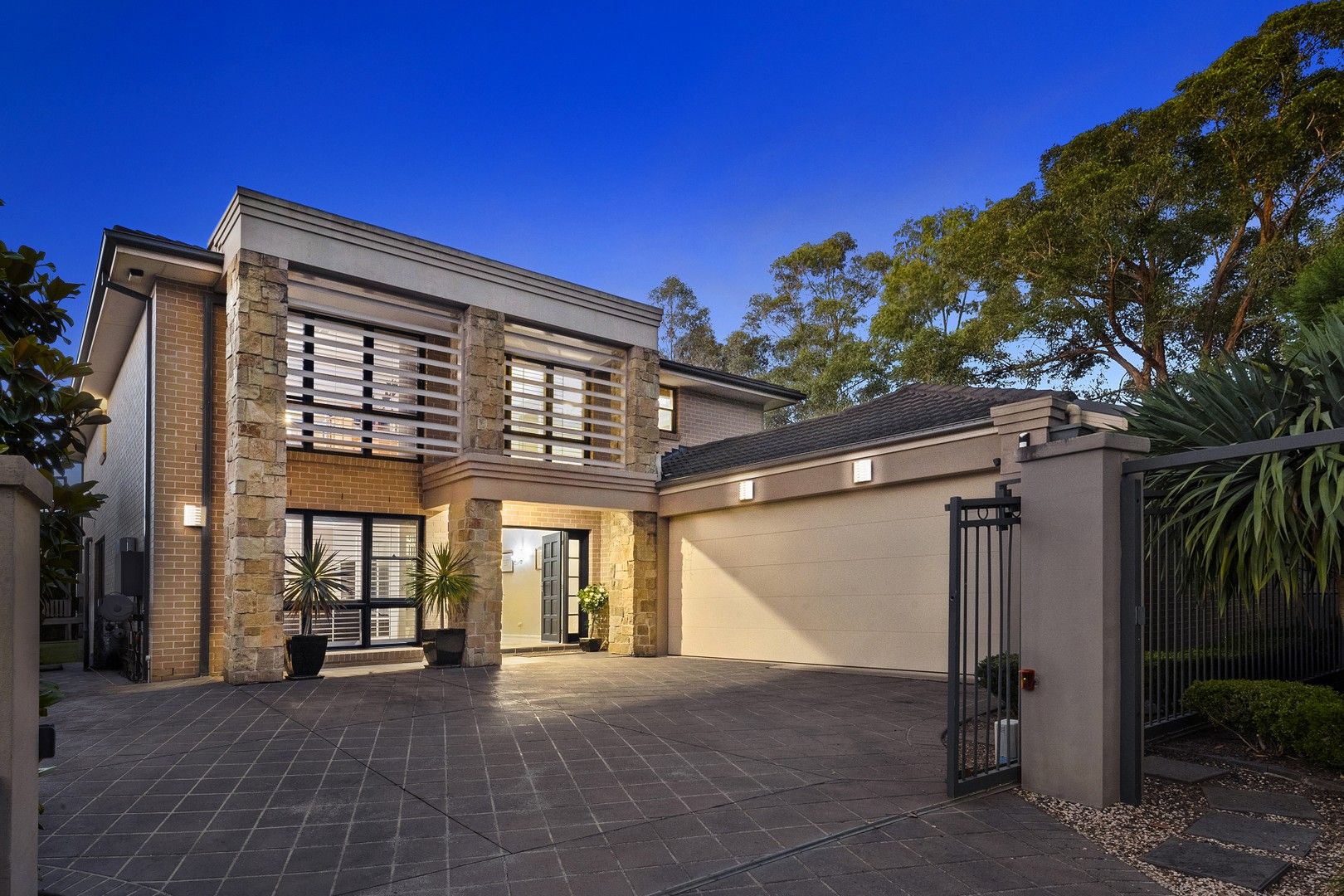 8 Cloverhill Grove, Bella Vista NSW 2153 | Domain