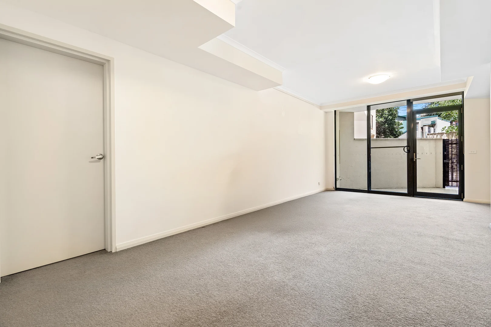 4/92-110 Cope Street, Waterloo NSW 2017 - Apartment For Rent | Domain