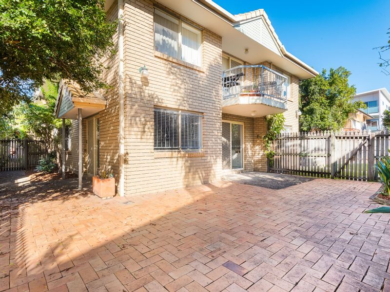 2/18 Hilda Street, Hamilton QLD 4007 - Apartment For Rent | Domain