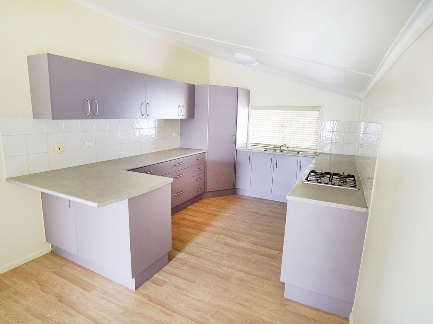 Mareeba QLD 4880 - 4 beds house for Rent, $500 pw - 16827096 | Domain