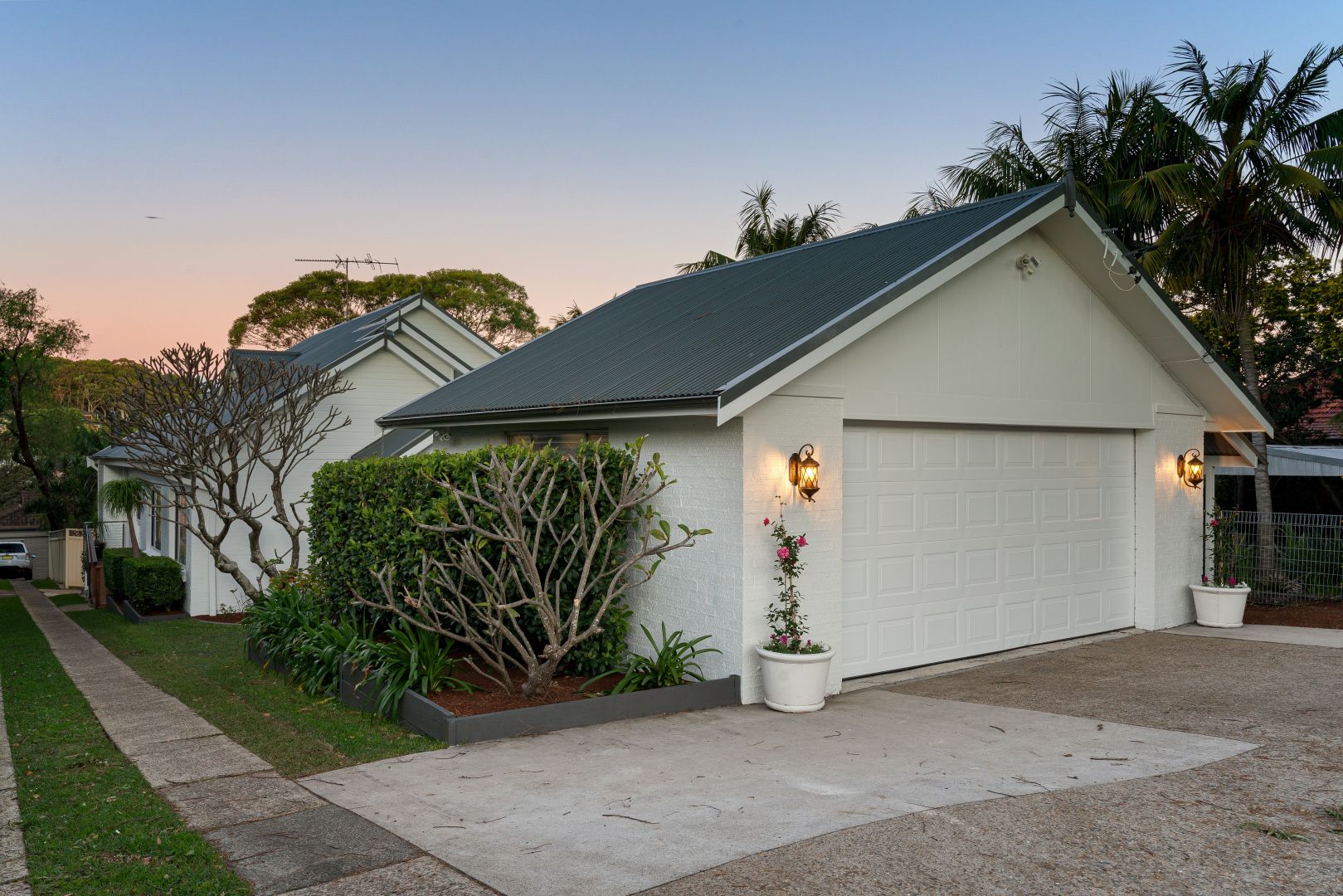 40 Parthenia Street, Dolans Bay | Property History & Address Research ...