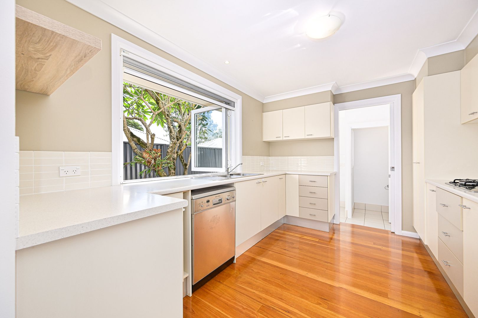 2/4 The Jib, Port Macquarie NSW 2444 - Townhouse For Rent | Domain