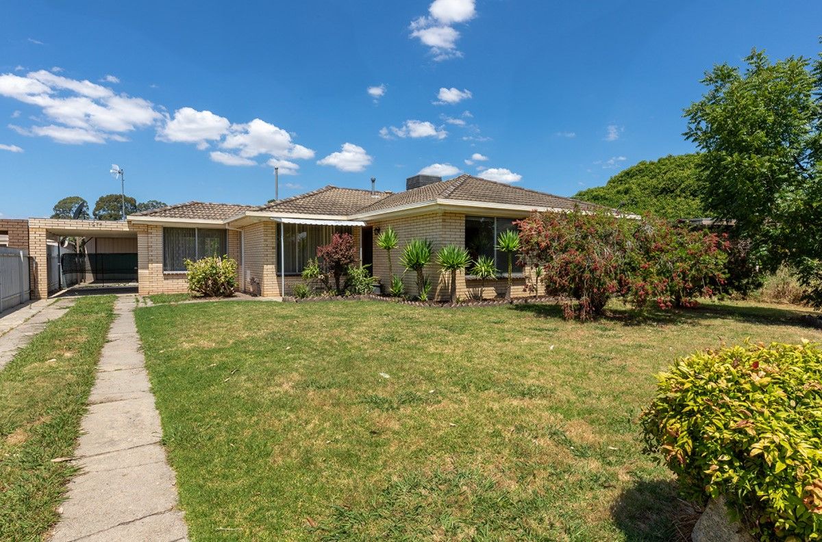 1074 Wingara Street, North Albury NSW 2640 - House For Rent - $475 | Domain