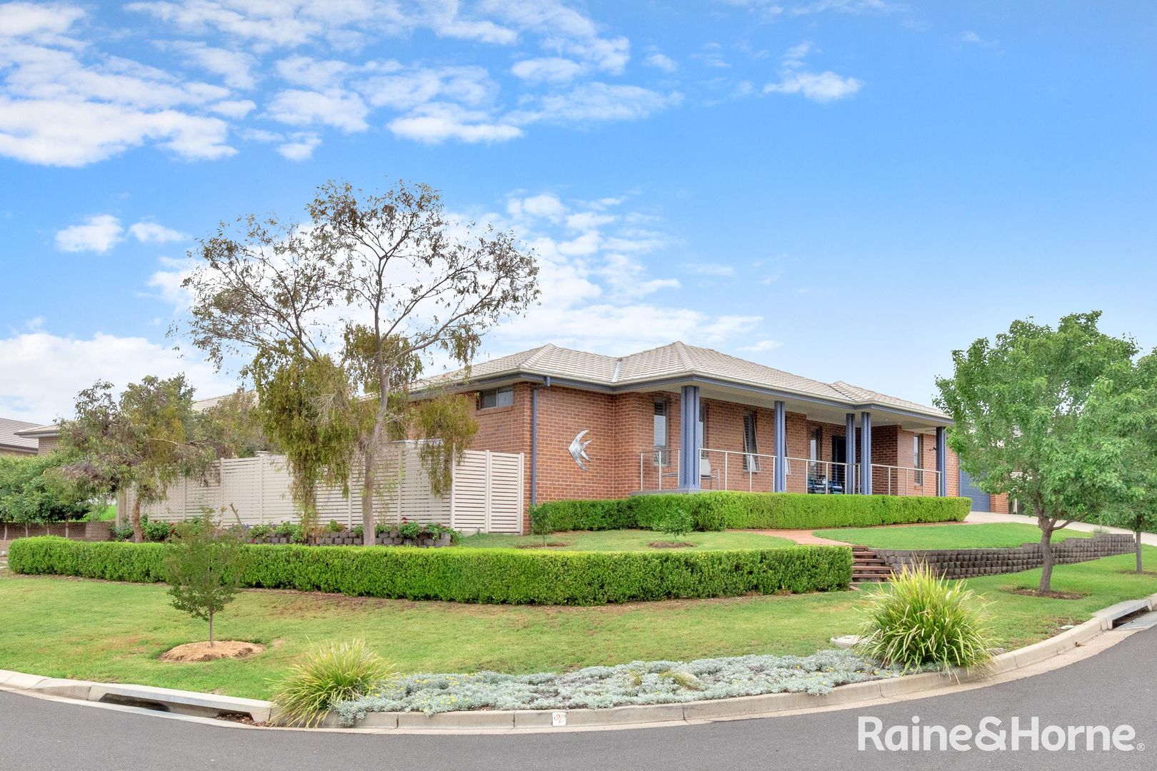 42 Falcon Drive, Tamworth NSW 2340 | Domain