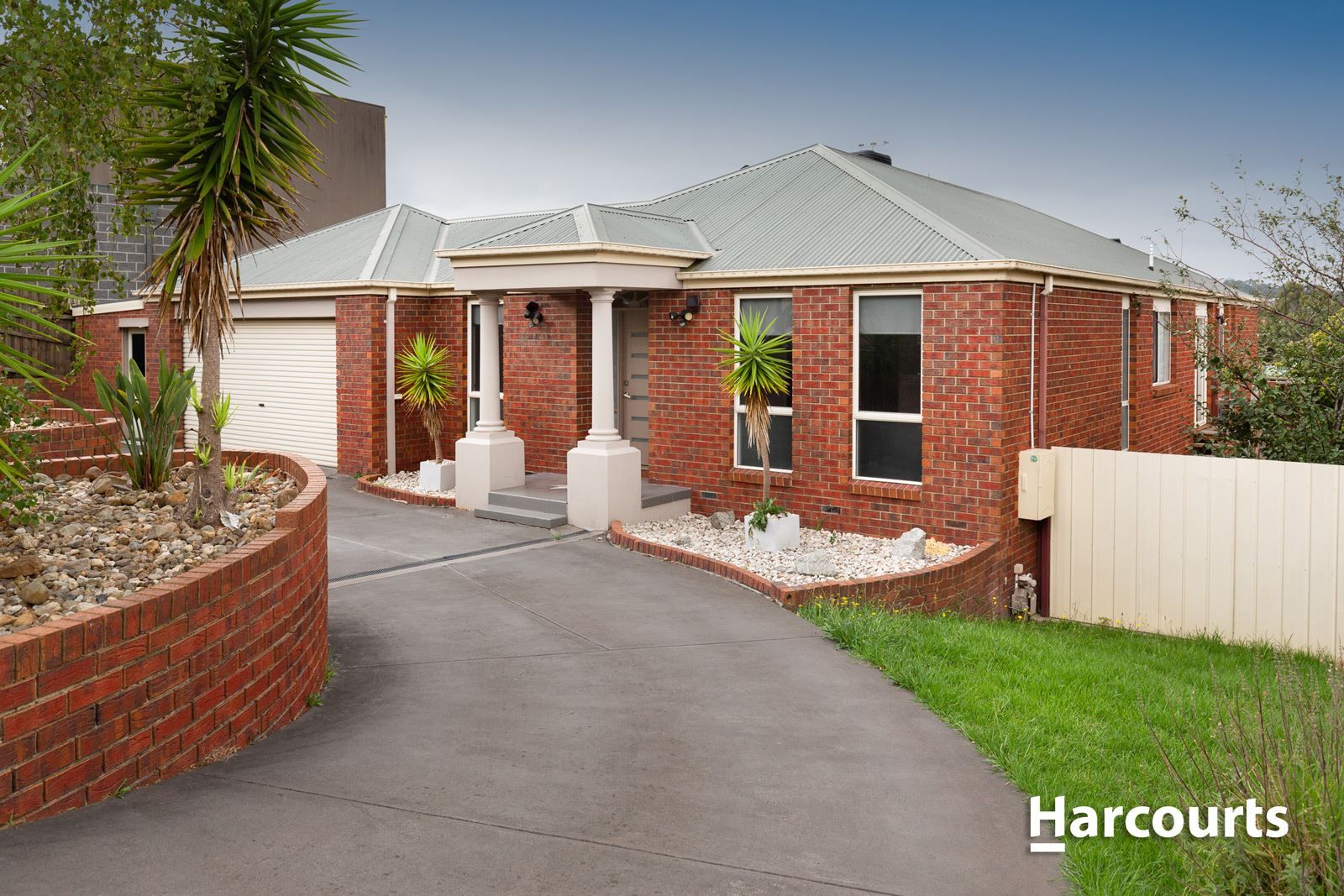 10 Cherry Tree Lane, Narre Warren | Property History & Address Research ...