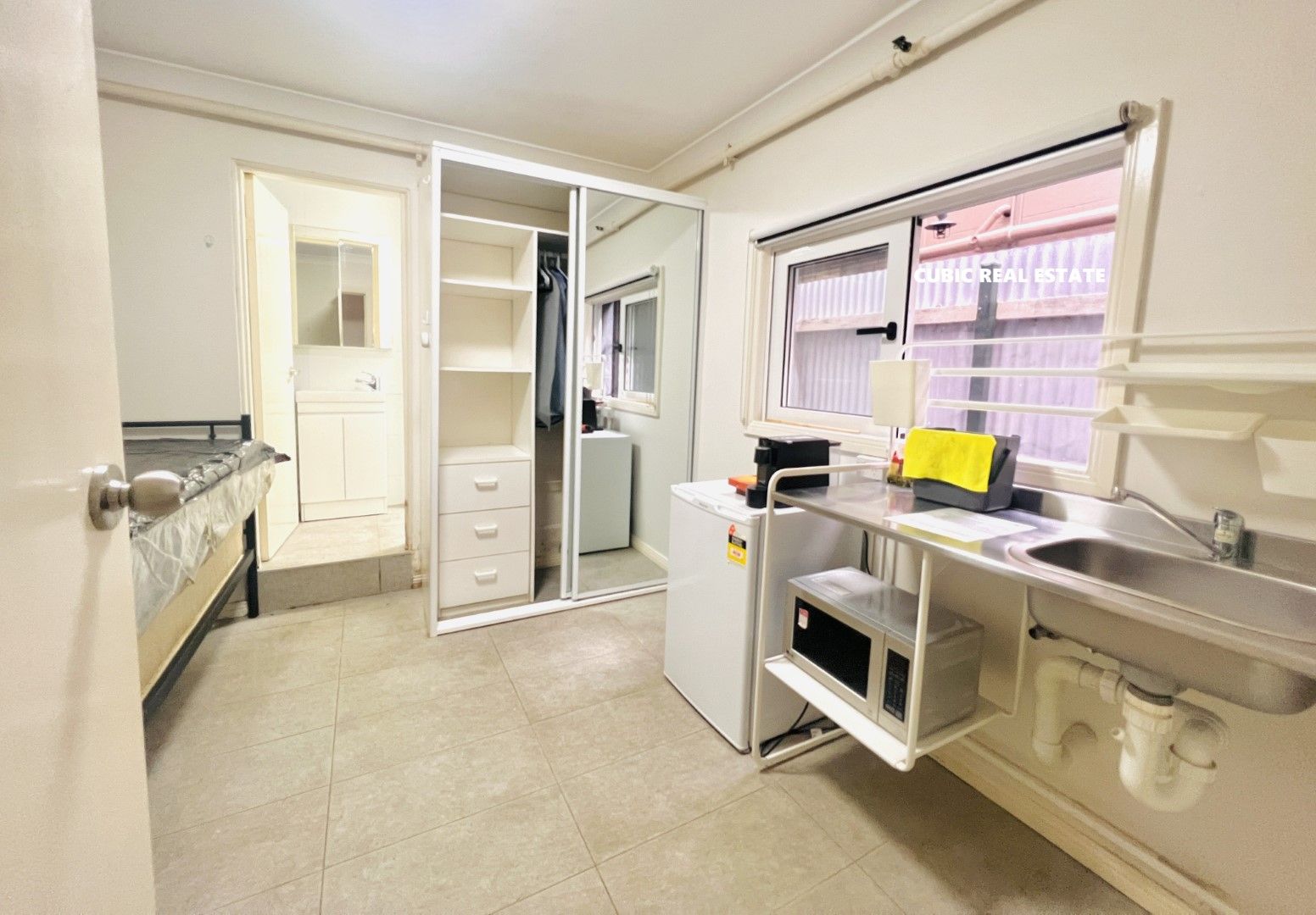 Studio/188 Albion Street, Surry Hills NSW 2010 - Studio For Rent - $350 ...