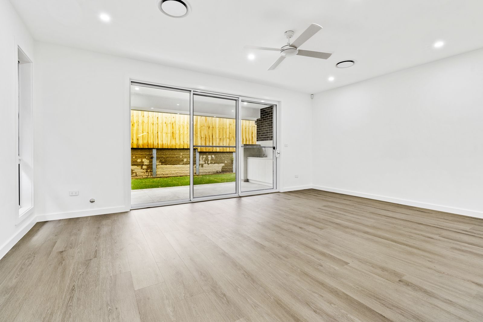 48 Rotolactor Parade, Menangle NSW 2568 - House For Rent | Domain