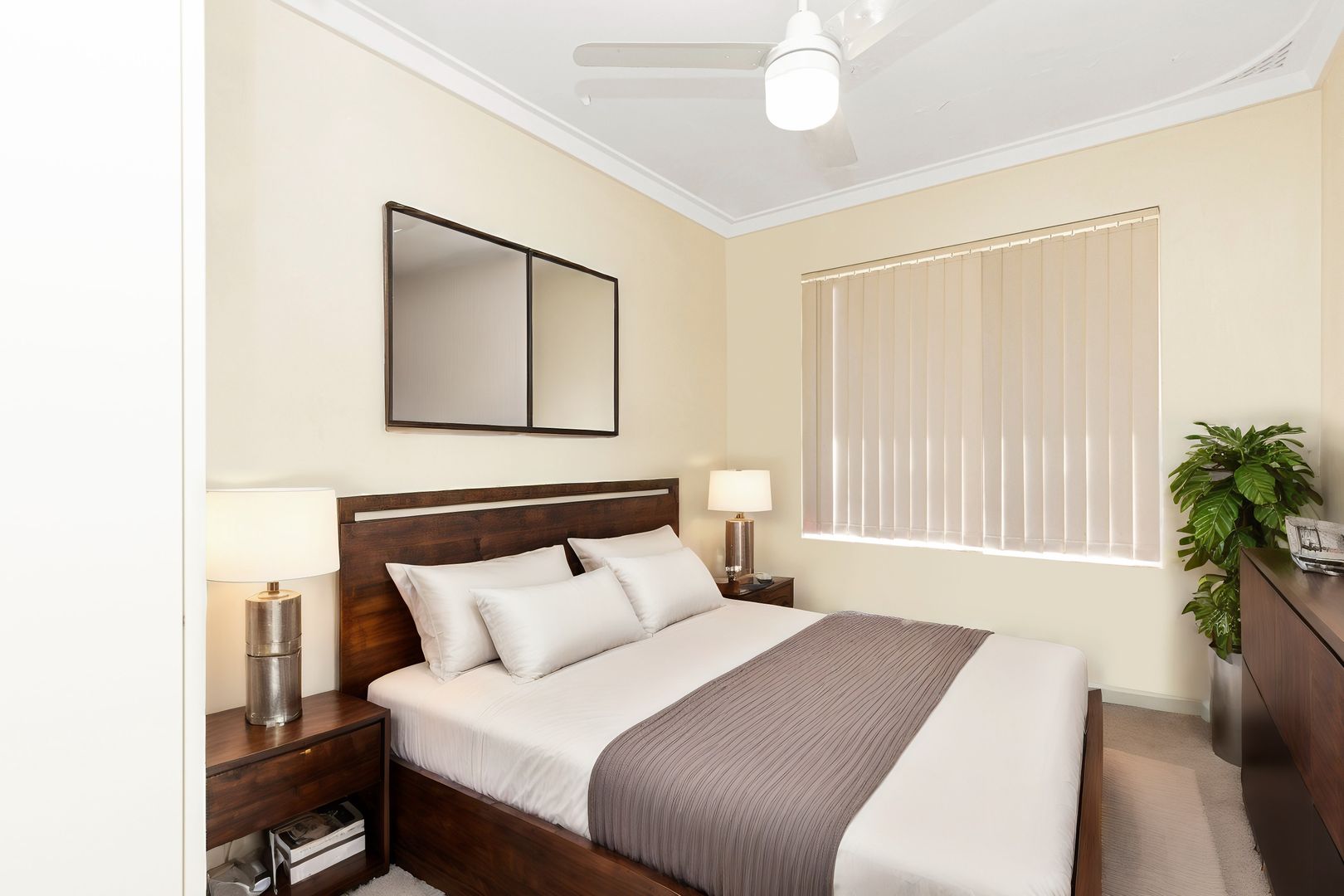 25A/305 Harborne Street, Glendalough WA 6016 | Domain