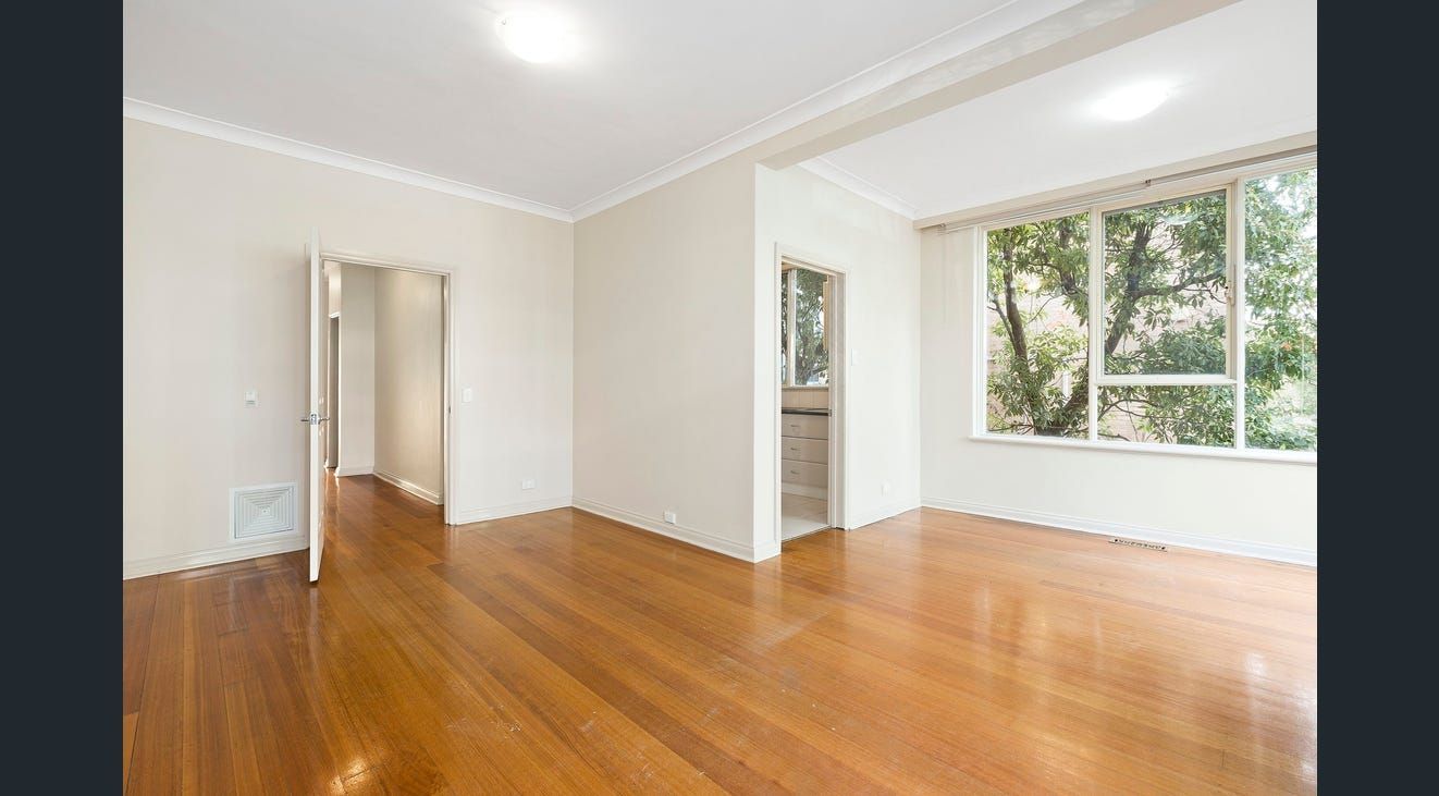 2/637 Malvern Road, Toorak | Property History & Address Research | Domain