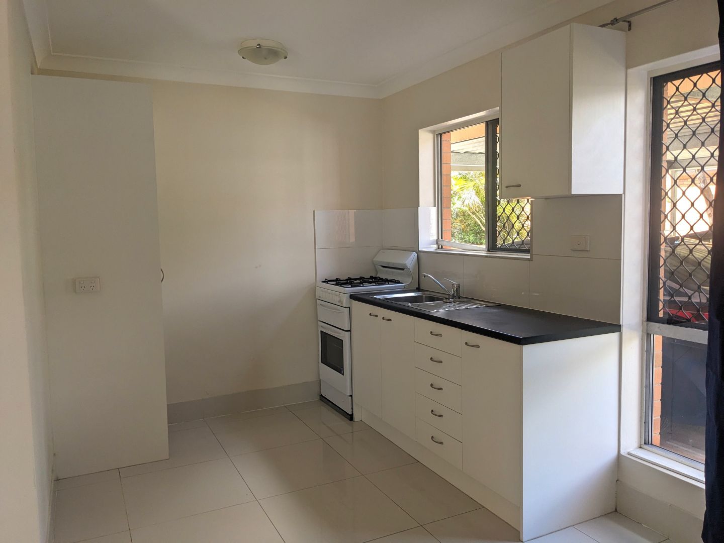 4/42 Swain Street, Holland Park West QLD 4121 - Apartment For Rent | Domain