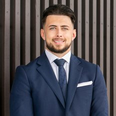 Josh Finch | McGrath Paradise Point | Real Estate Agent in 6-8 Grice ...