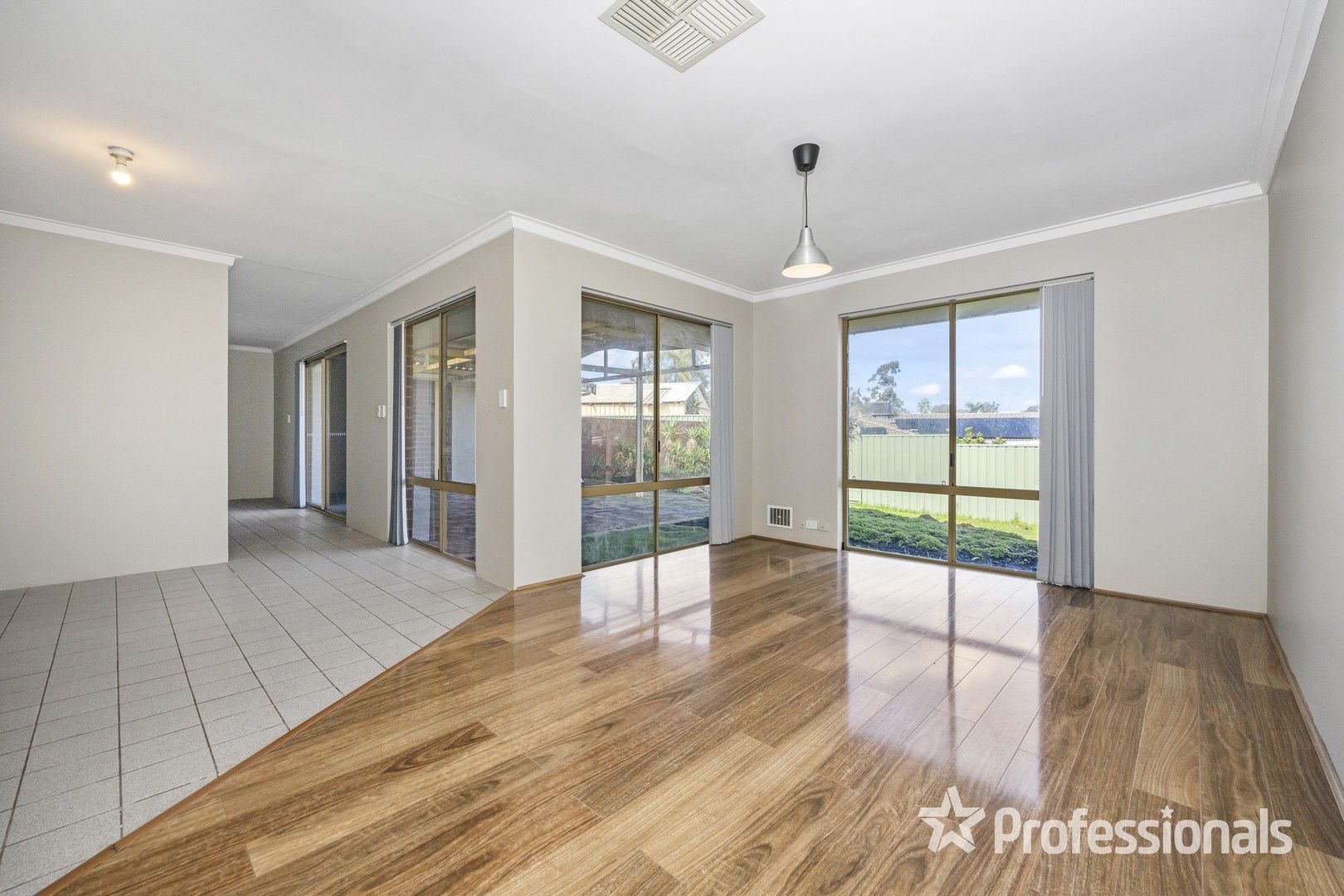 3 Skyline Rise, Ballajura WA 6066 - House For Rent | Domain