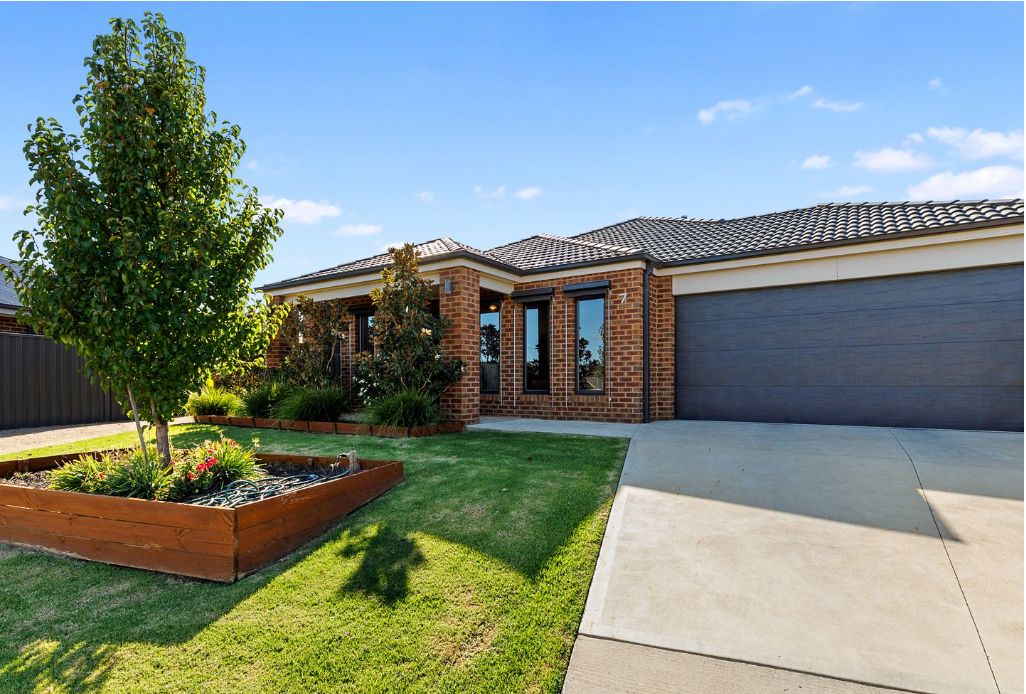 7 Cosmo Drive, Cobram VIC 3644 | Domain