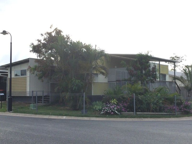 21/73 Centenary Dr Nth, Middlemount QLD 4746 - House For Rent | Domain