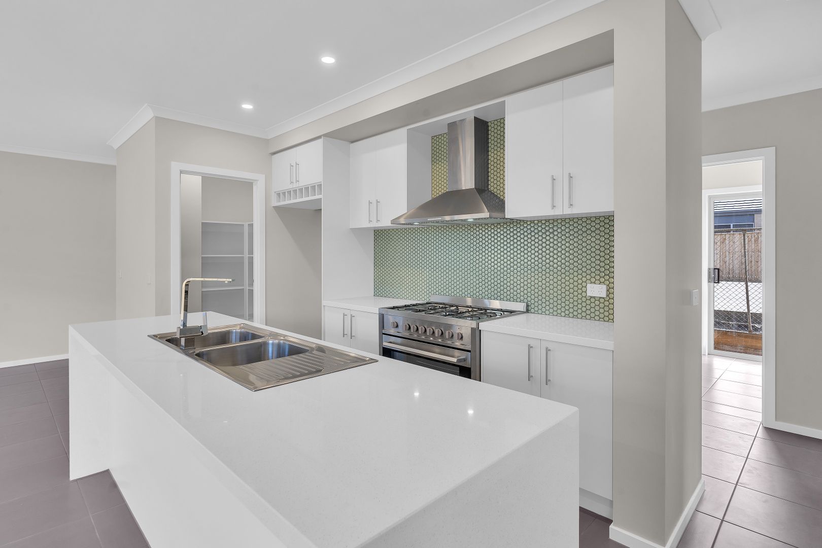 6 Jumps Street, Manor Lakes VIC 3024 - House For Rent - $480 | Domain