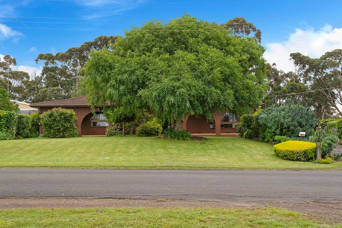 131 Fyfe Street, Hamilton VIC 3300 | Domain
