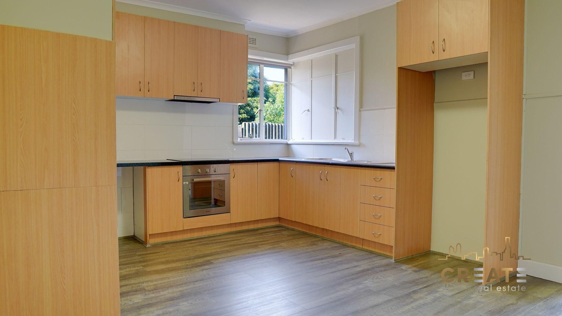 5 Snowden Street, Sunshine VIC 3020 - House For Rent - $500 | Domain