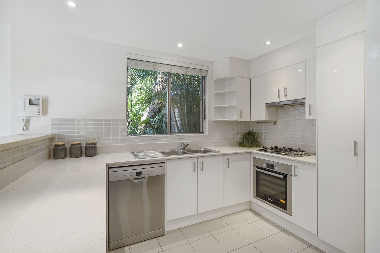 14/201-207 Sydney Road, Fairlight NSW 2094 - Townhouse For Rent | Domain