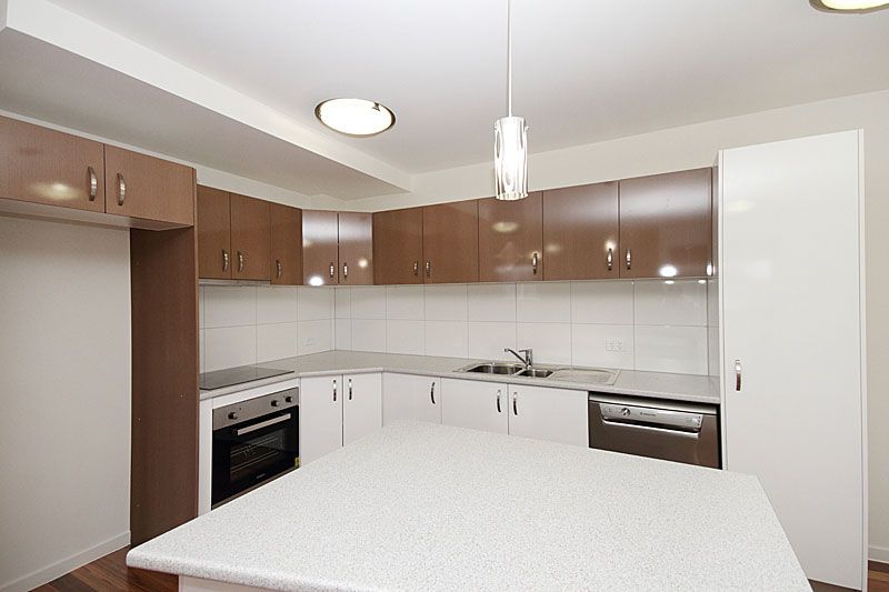 1/40 Depper Street, St Lucia QLD 4067 - Apartment For Rent | Domain