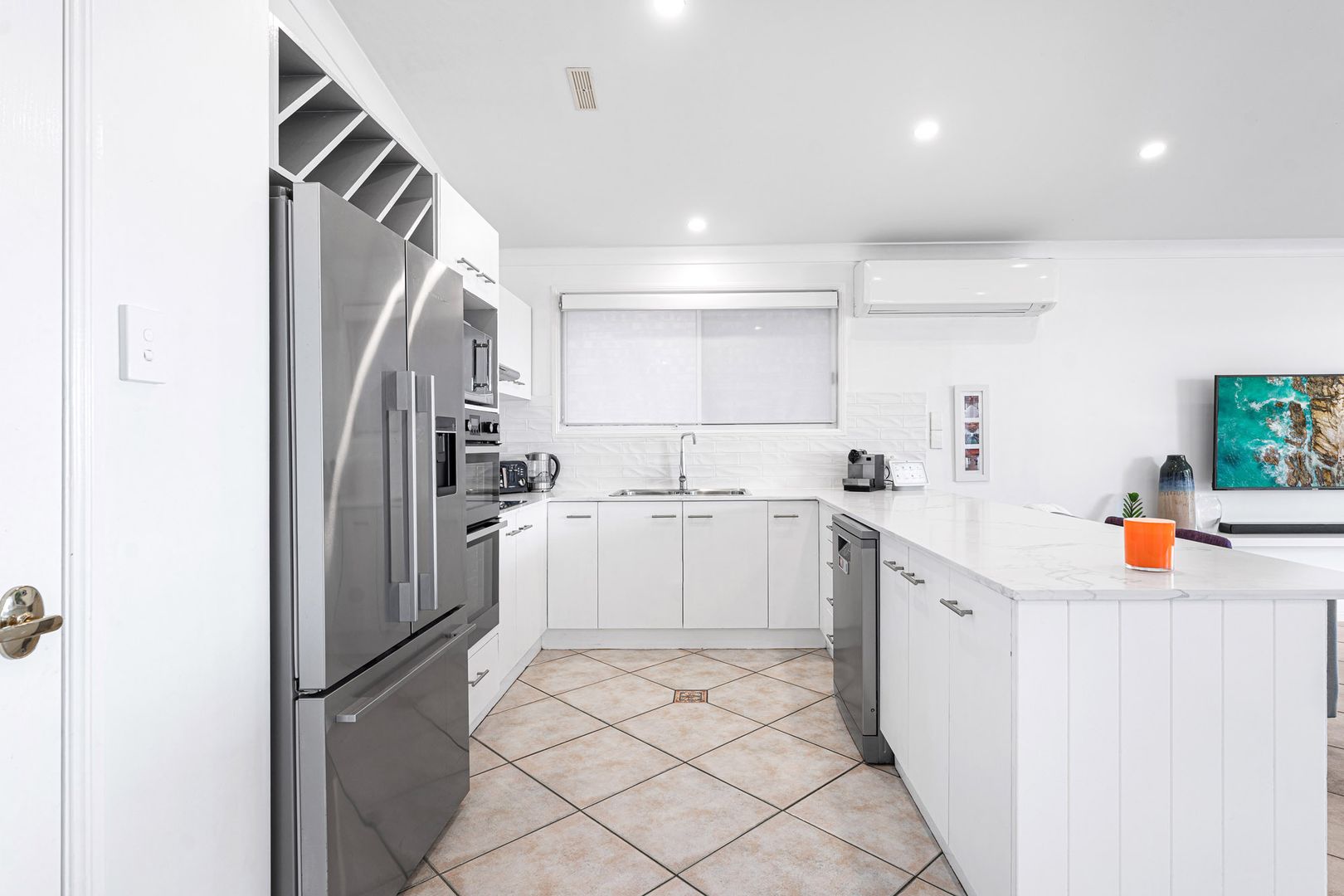 63 Gordon Parade, Manly QLD 4179 - House For Rent | Domain
