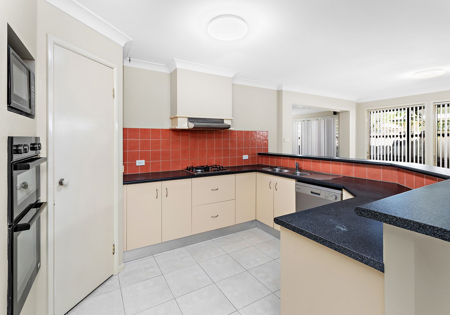 4 Covington Green, Dapto NSW 2530 - House For Rent - $880 | Domain