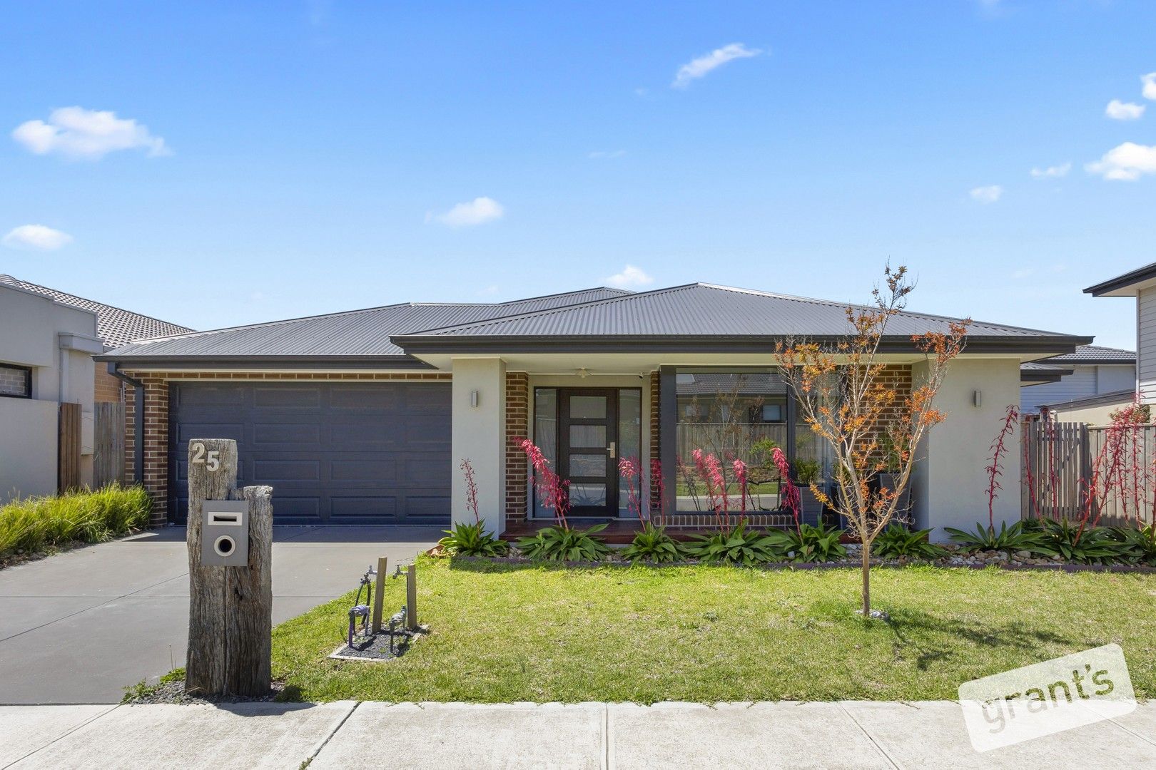 25 Dargle Way, Clyde North VIC 3978 - House For Rent - $620 | Domain