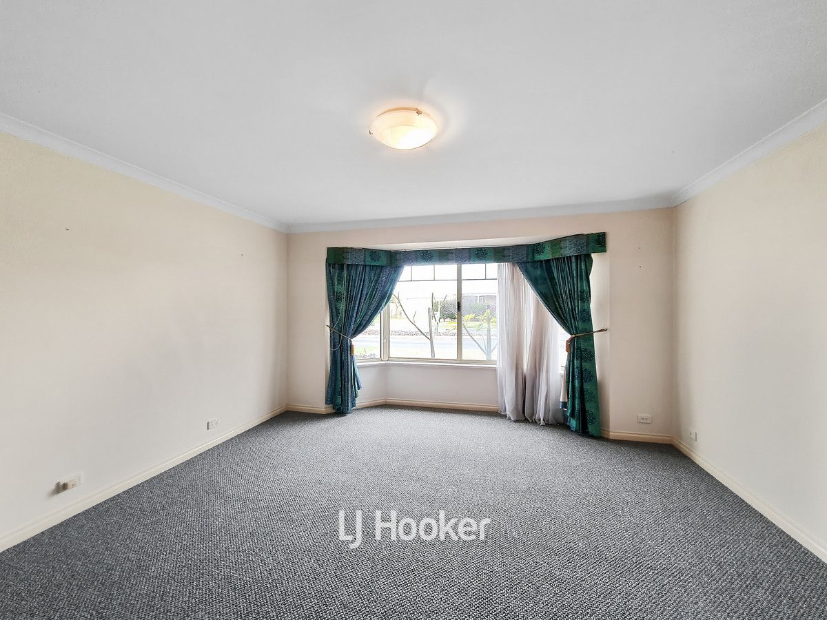 7 Iris Way, Glen Iris WA 6230 - House For Rent | Domain