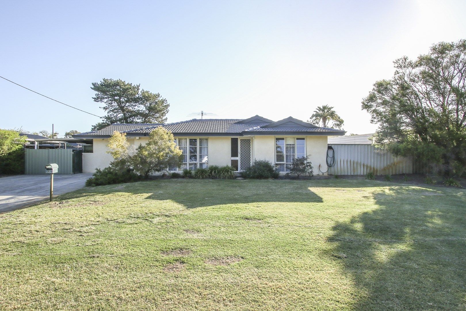 Sold 57 Cardington Way, Huntingdale WA 6110 on 04 Jan 2020 - 2015804136 ...