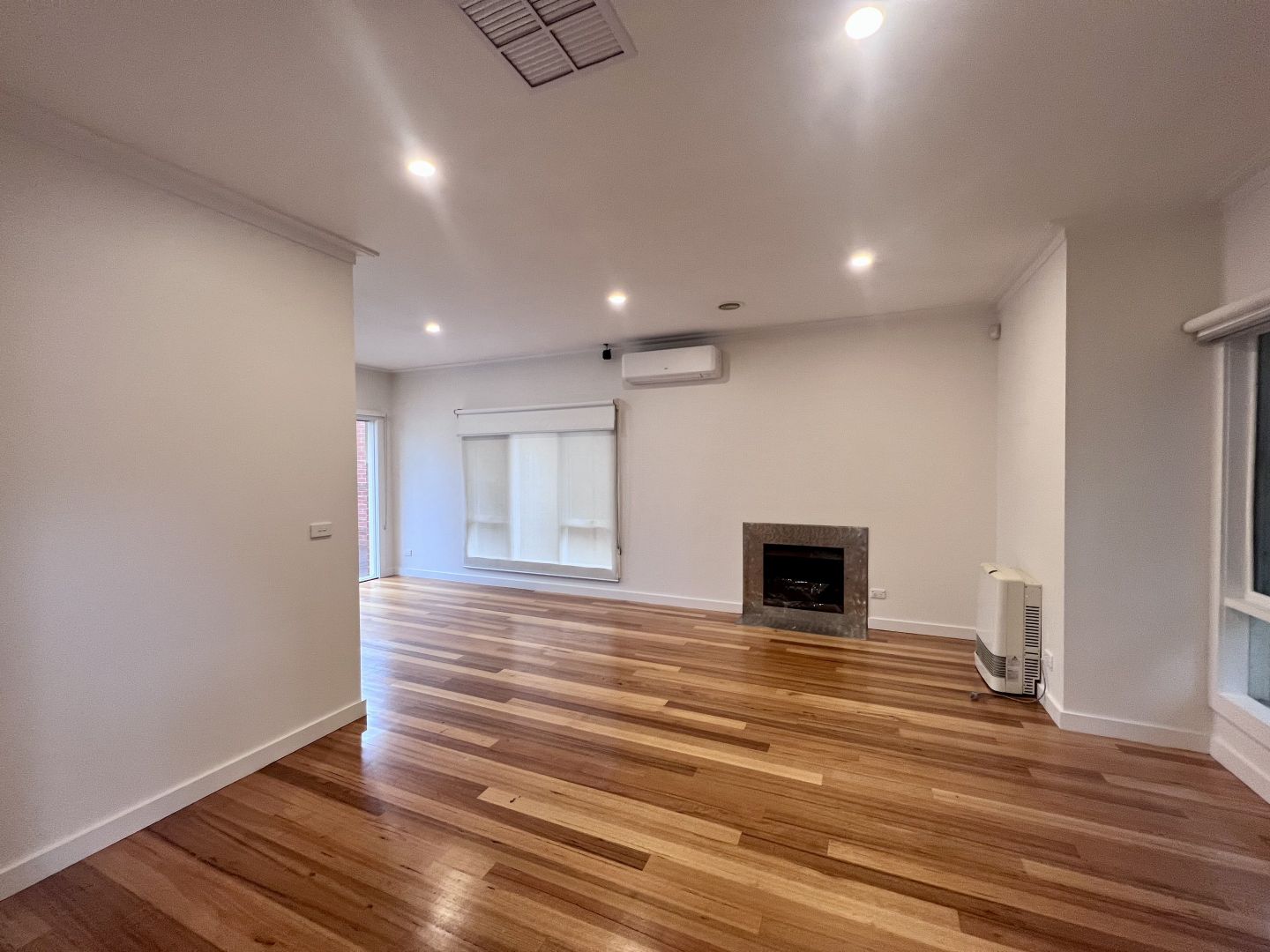 2/4 Cedric Street, Ivanhoe East VIC 3079 - Townhouse For Rent | Domain