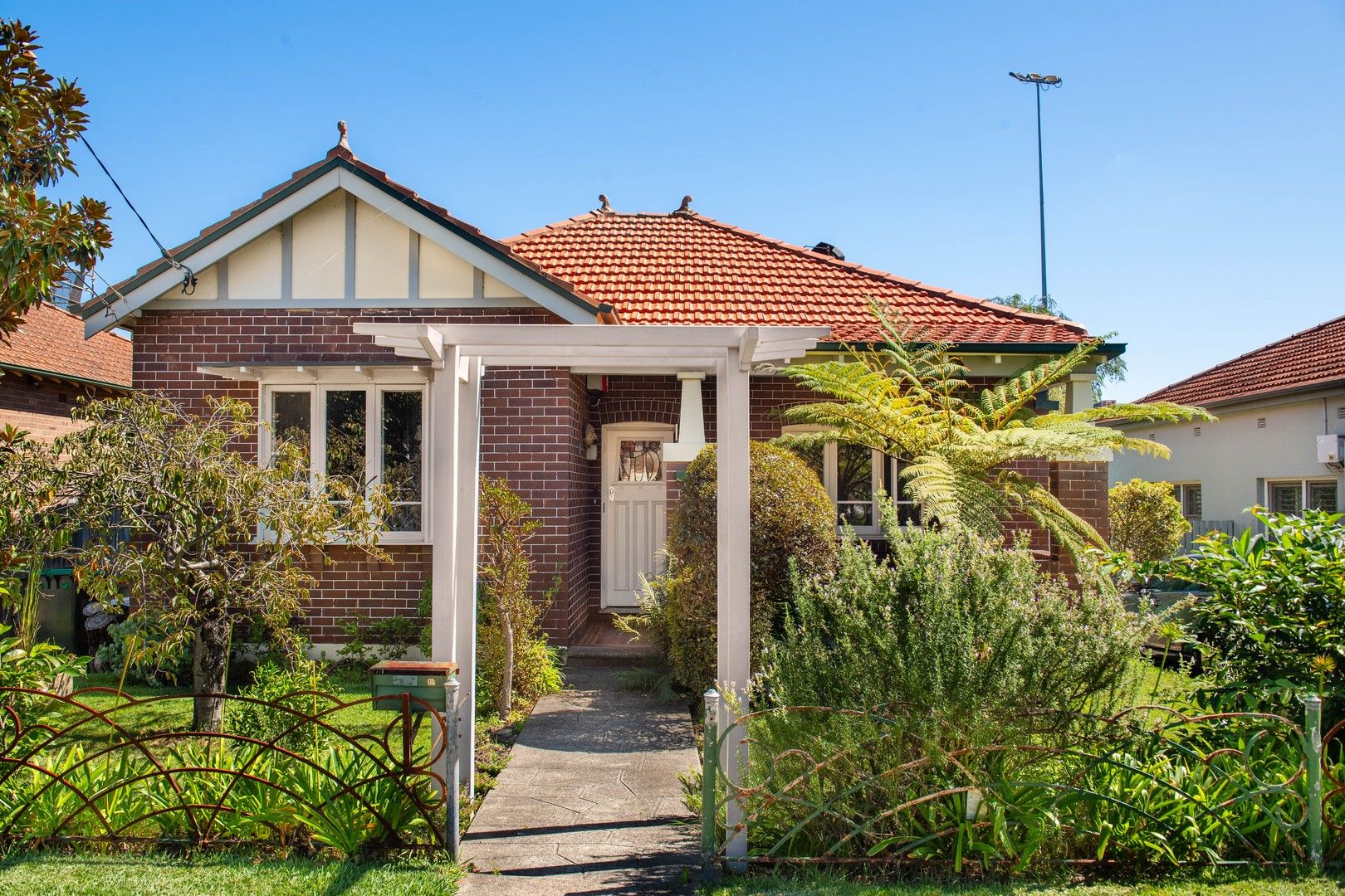 Sold 10 Beaconsfield Avenue, Concord NSW 2137 on 27 Apr 2023 ...