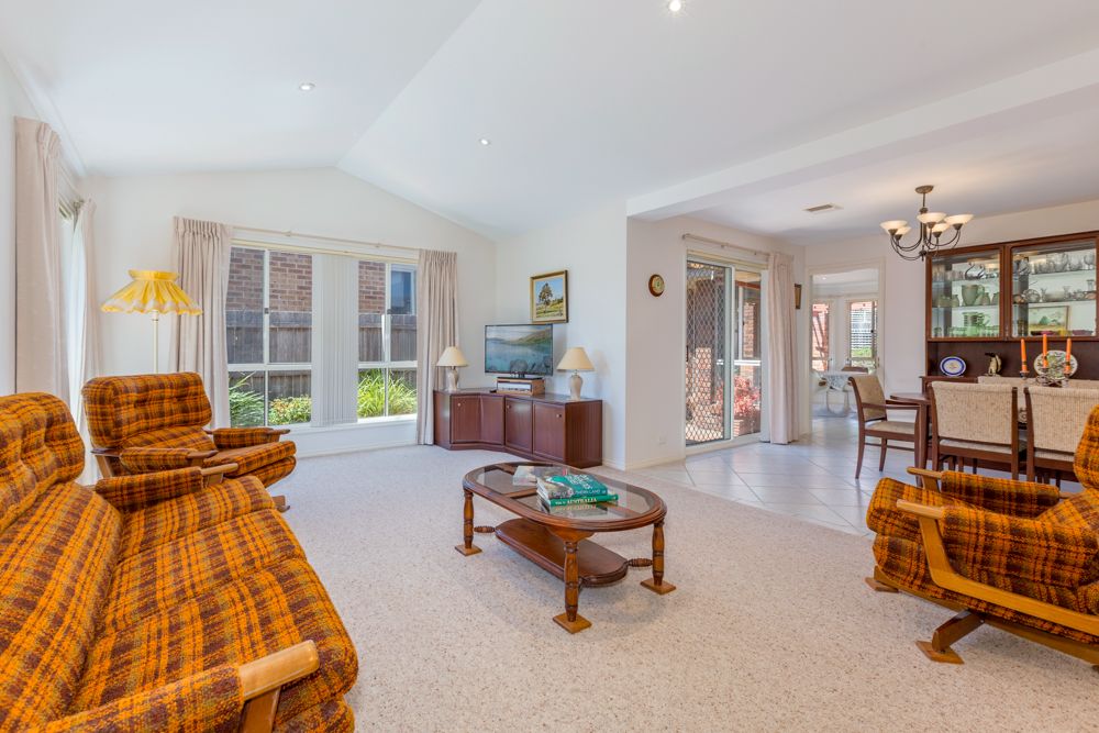 Sold 7 Beech Place, Jerrabomberra NSW 2619 on 28 Oct 2017 - 2013906966 ...