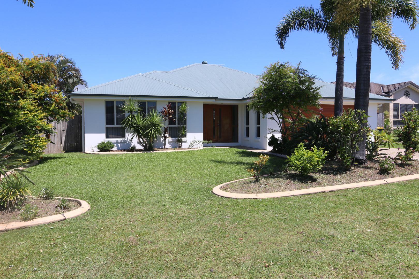 Sandstone Point QLD 4511 - 4 beds house for Rent, $650 - 16905121 | Domain