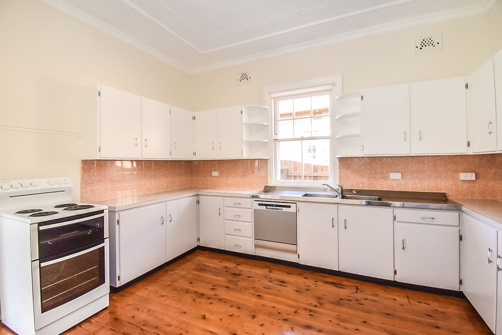 96 Clinton Street, Orange NSW 2800 - House For Rent | Domain