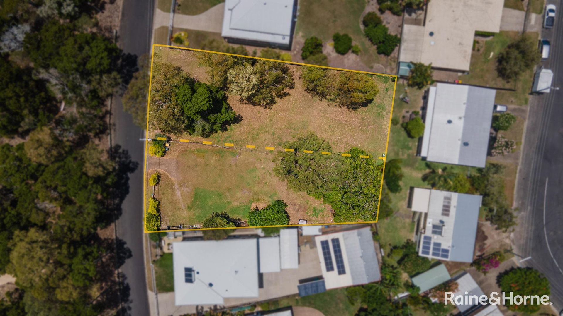 587 - 588 Esplanade, Urangan QLD 4655 | Domain