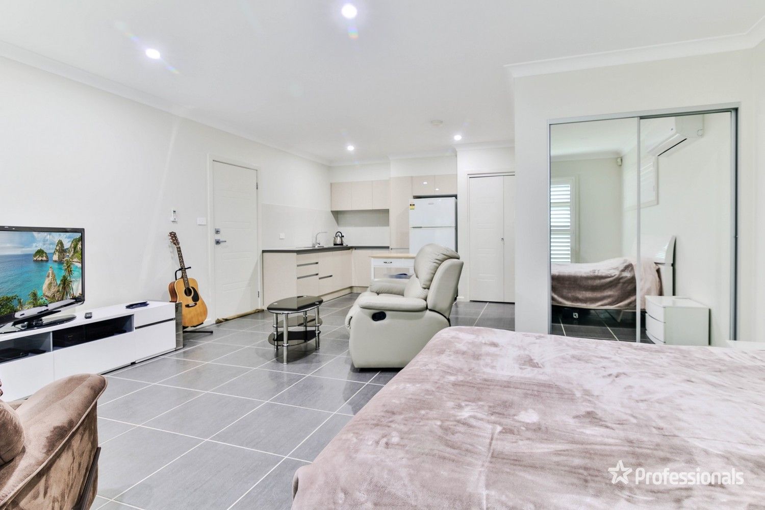 14 Whyalla Street, Jordan Springs NSW 2747 | Domain