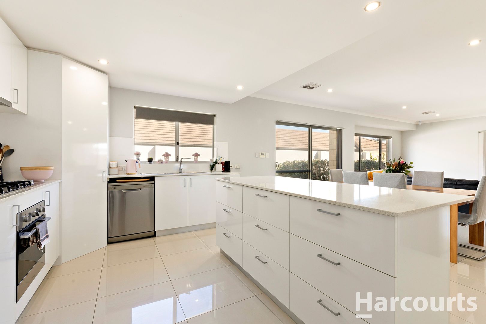 19 Frederick Way, Wannanup WA 6210 - House For Rent - $550 | Domain