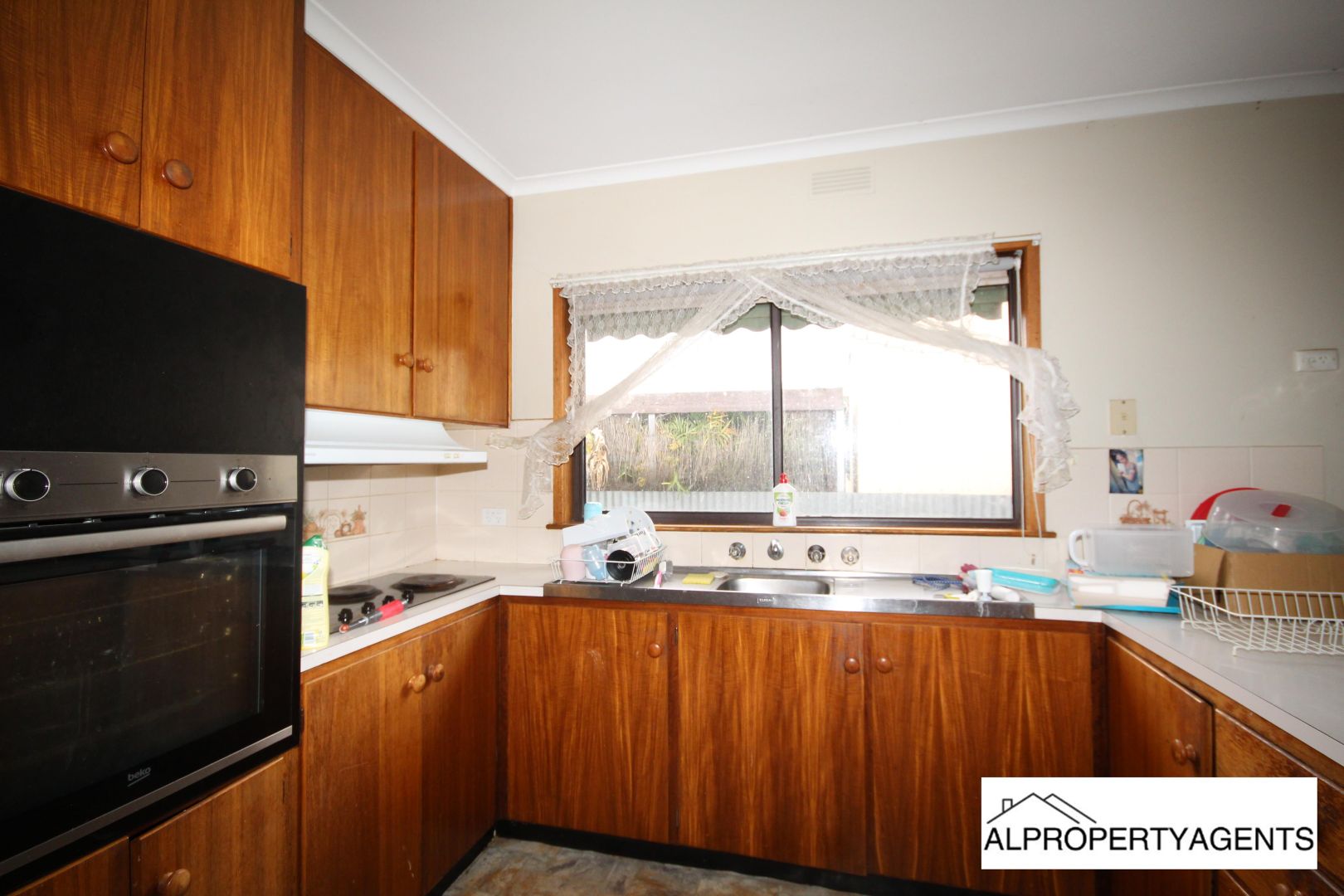13 Queen Street, Horsham VIC 3400 - House For Rent | Domain