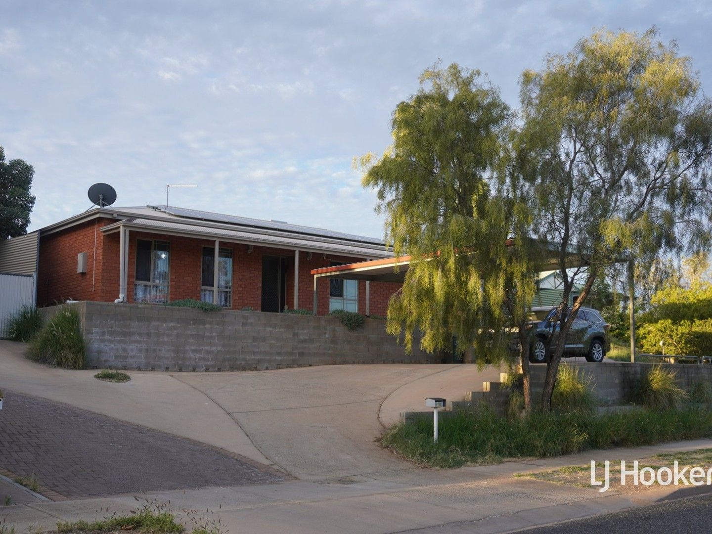 10 Ellery Drive, Larapinta NT 0875 | Domain
