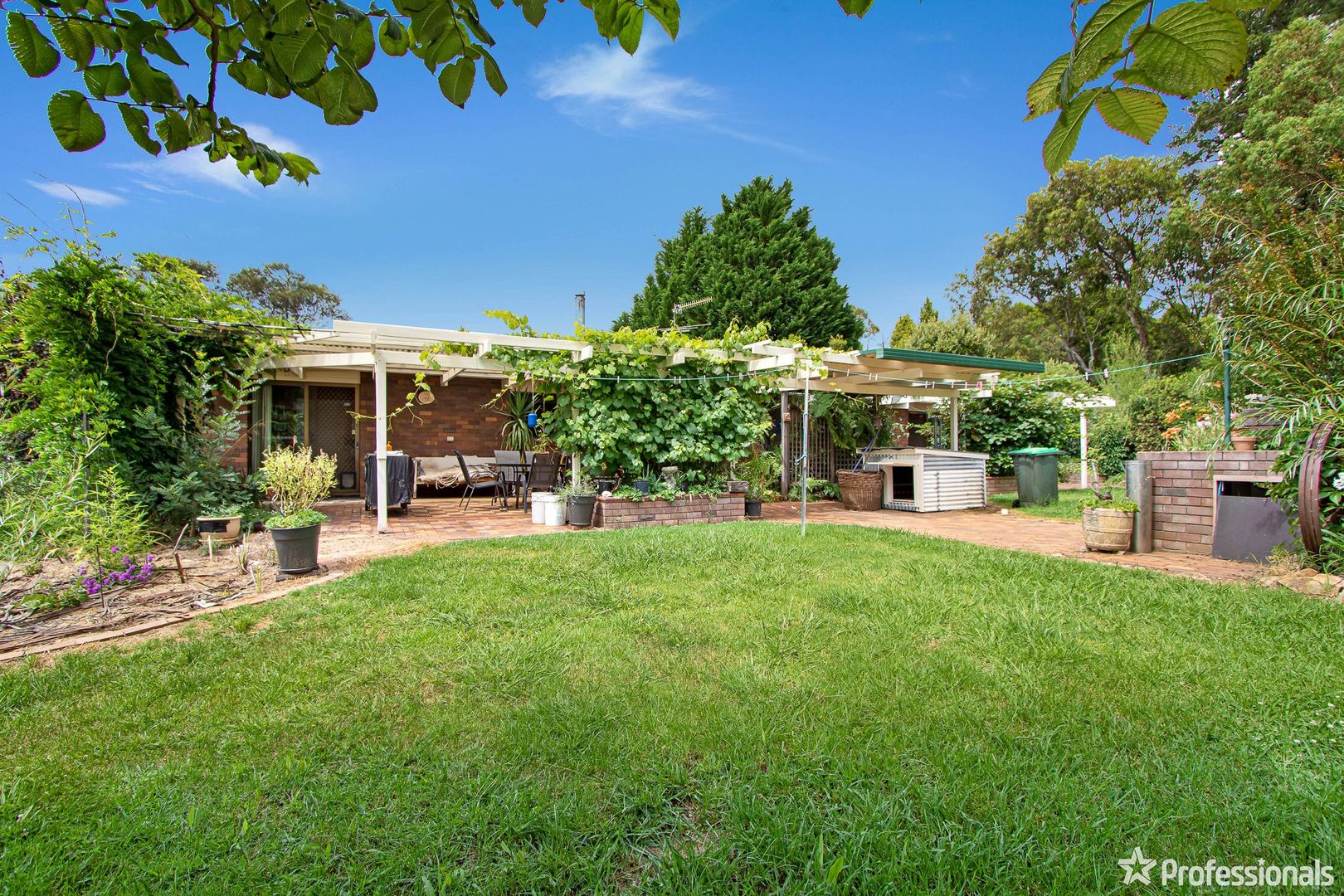 40 Braund Street, Armidale | Property History & Address Research | Domain