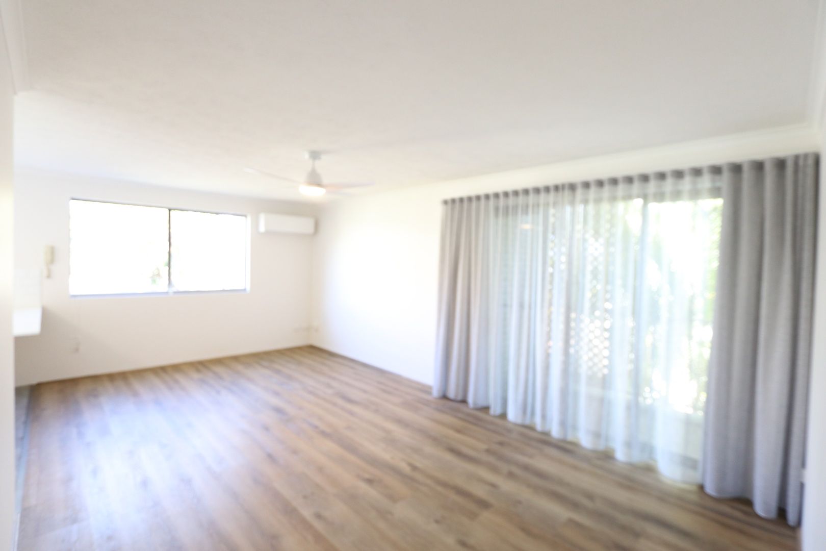 10/2271 Gold Coast Highway, Mermaid Beach QLD 4218 - Apartment For Rent | Domain