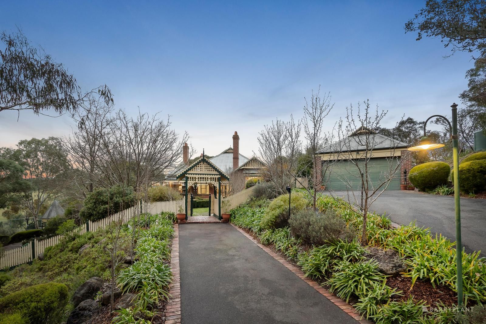 345 Flat Rock Road, Hurstbridge VIC 3099 | Domain