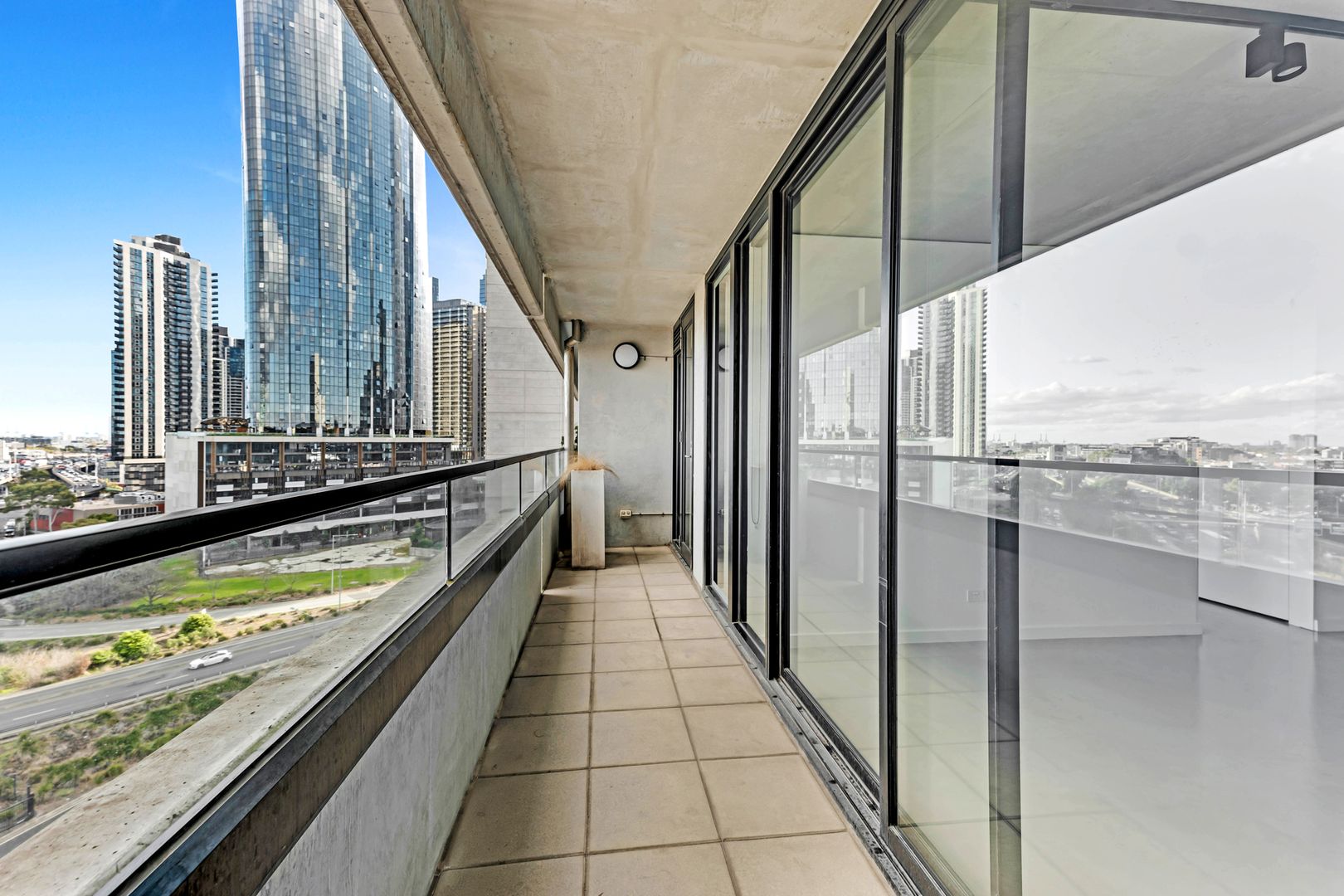 1011/152 Sturt Street, Southbank VIC 3006 - Apartment For Rent | Domain